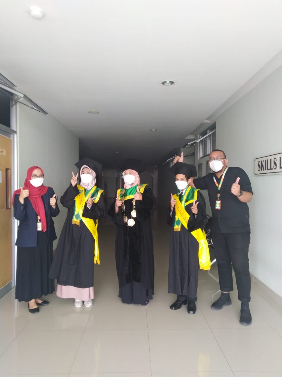 WISUDAWAN PROGRAM STUDI ARSITEKTUR UNISA YOGYAKARTA MENGIKUTI WISUDA ...